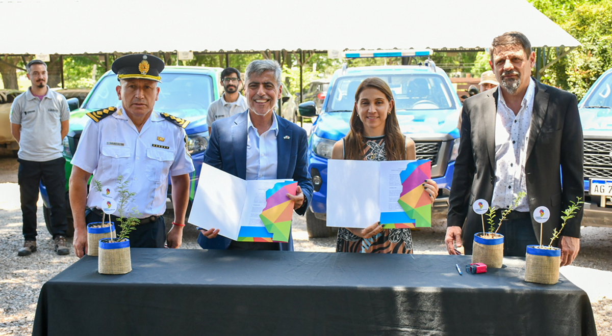 Ambiente y Seguridad firman convenio para trabajar conjuntamente en el ...